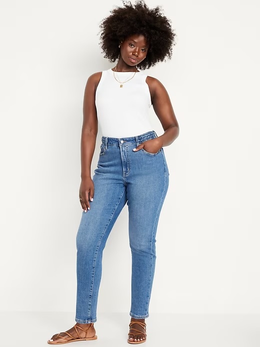 The 6 Best Jeans for Women Over 50, According to Style Experts
